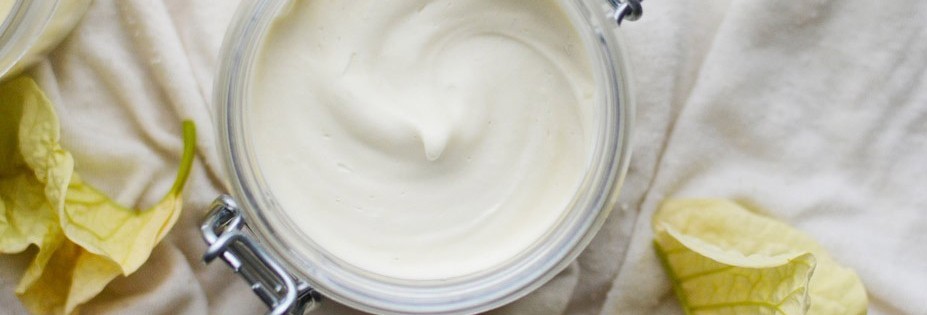 Homemade Moisturizing Cream for Glowing Skin